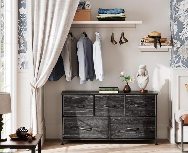Small Dressers: Smart Storage Solutions to Optimize Closet Space
